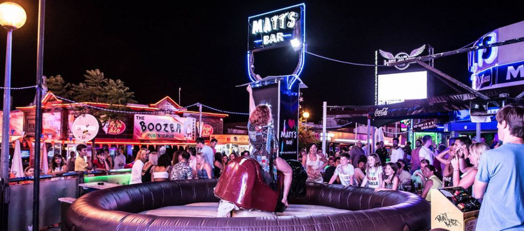 Algarve Nightlife: The Complete Guide [2024] | AlgarveTips