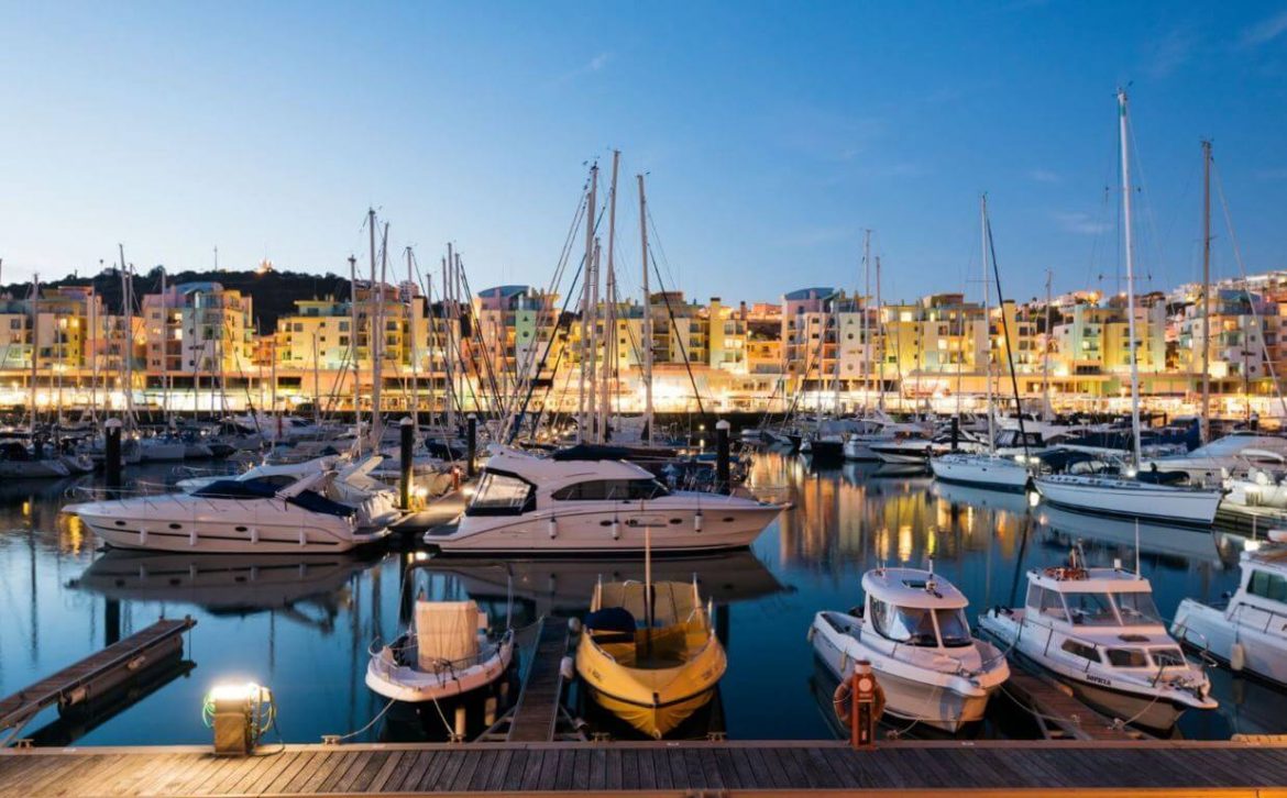 Albufeira: The Complete Guide to the #1 Holiday Destination [2024]