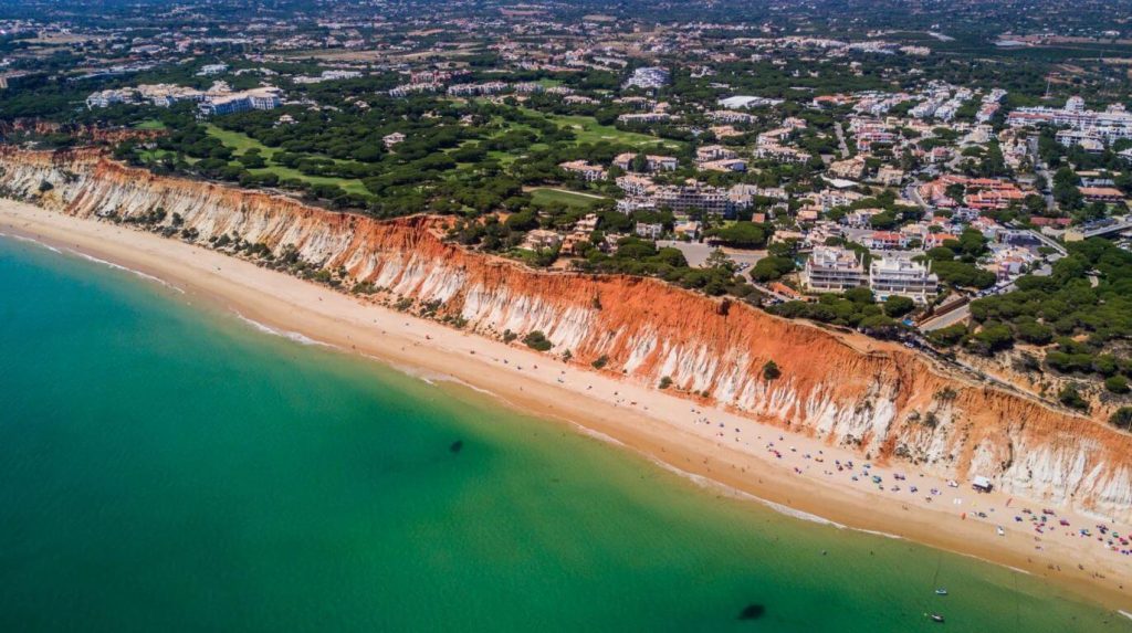 Praia da Falésia: the Complete Guide to the #1 Beach of the Algarve