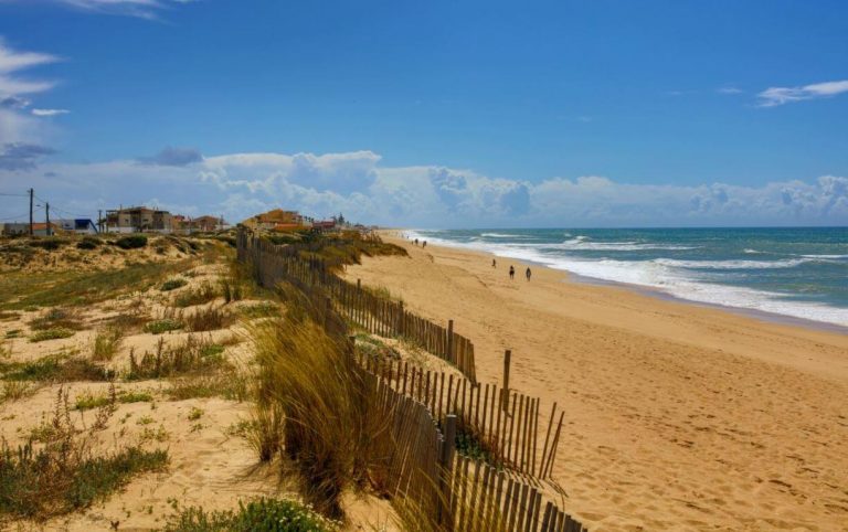 Praia de Faro: The Complete Guide to the #1 City Beach in Faro