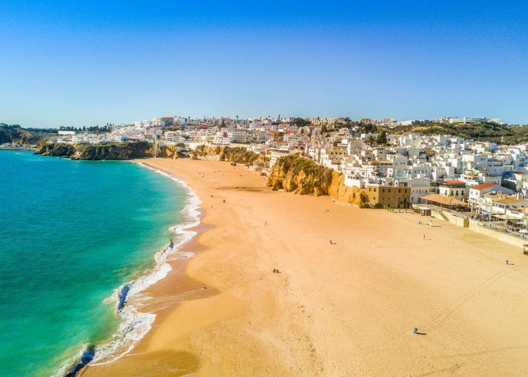 Praia dos Pescadores: The Best Guide to the #1 City Beach in Albufeira