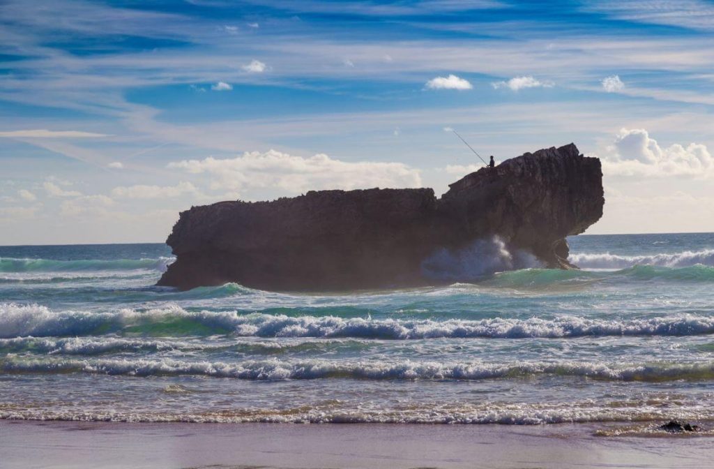 Praia do Tonel: The #1 Guide to the Best Surf Beach of Sagres