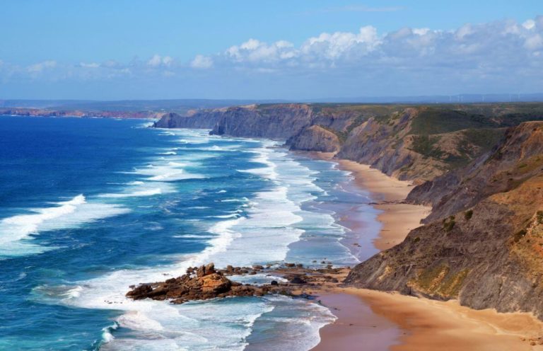 Praia do Amado: The #1 Guide to The Best Surf Beach of the Algarve