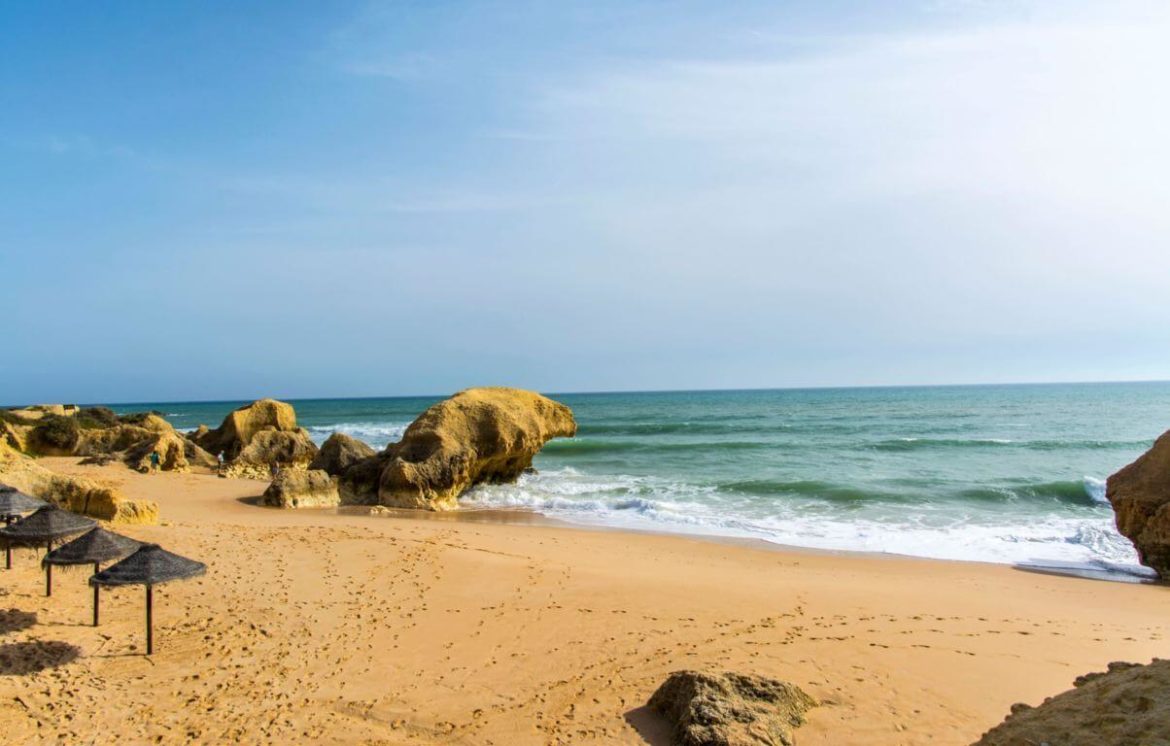 Praia da Galé: the Complete Guide to the Golden Beach