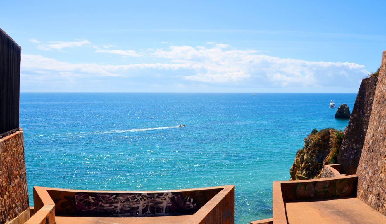 Praia do Pinhão: The #1 Guide to Beautiful Beach In Lagos