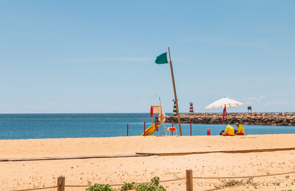 Praia de Vilamoura: The #1 Guide to This Luxury Beach