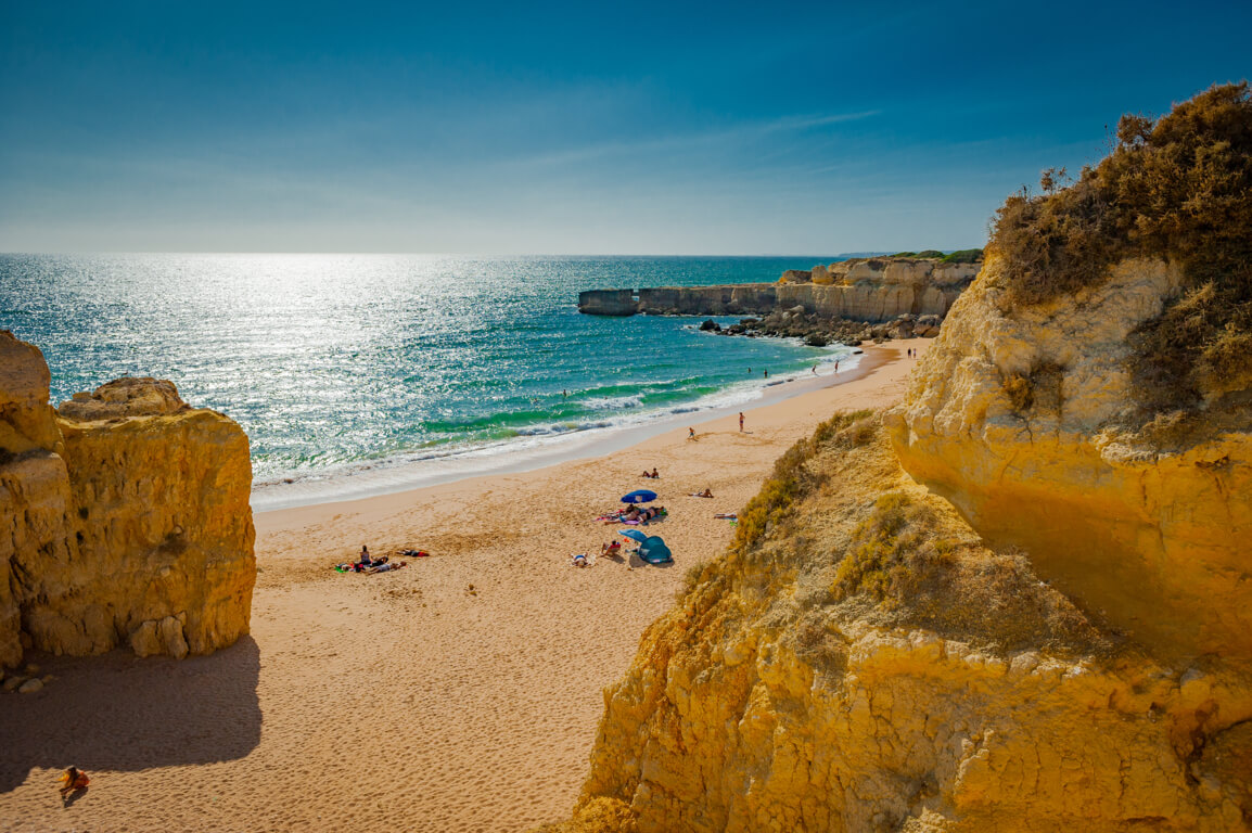 Praia do Castelo: #1 Guide to This Peaceful Beach in Albufeira